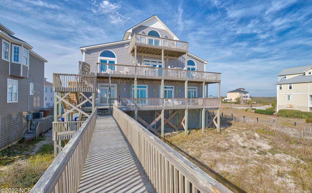 Topsail Island Luxury Homes