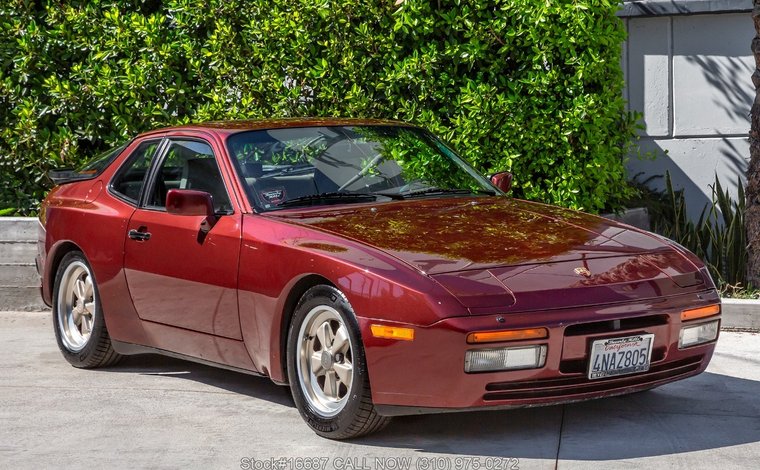 1983 Porsche 944 Red