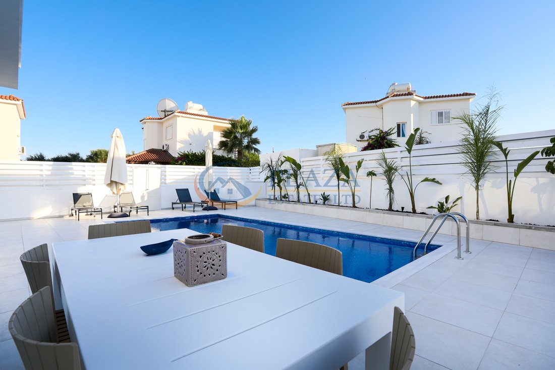 Villa In Pernera In Pernera, Cyprus For Sale (13094891)