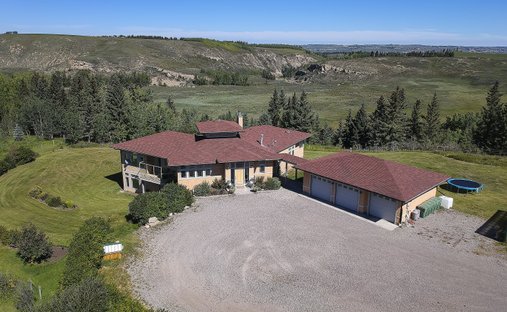 Luxury homes with indoor pool for sale in Cochrane, Alberta, Canada ...