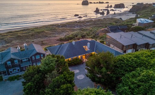 Luxury oceanfront homes for sale in Oregon, United States | JamesEdition