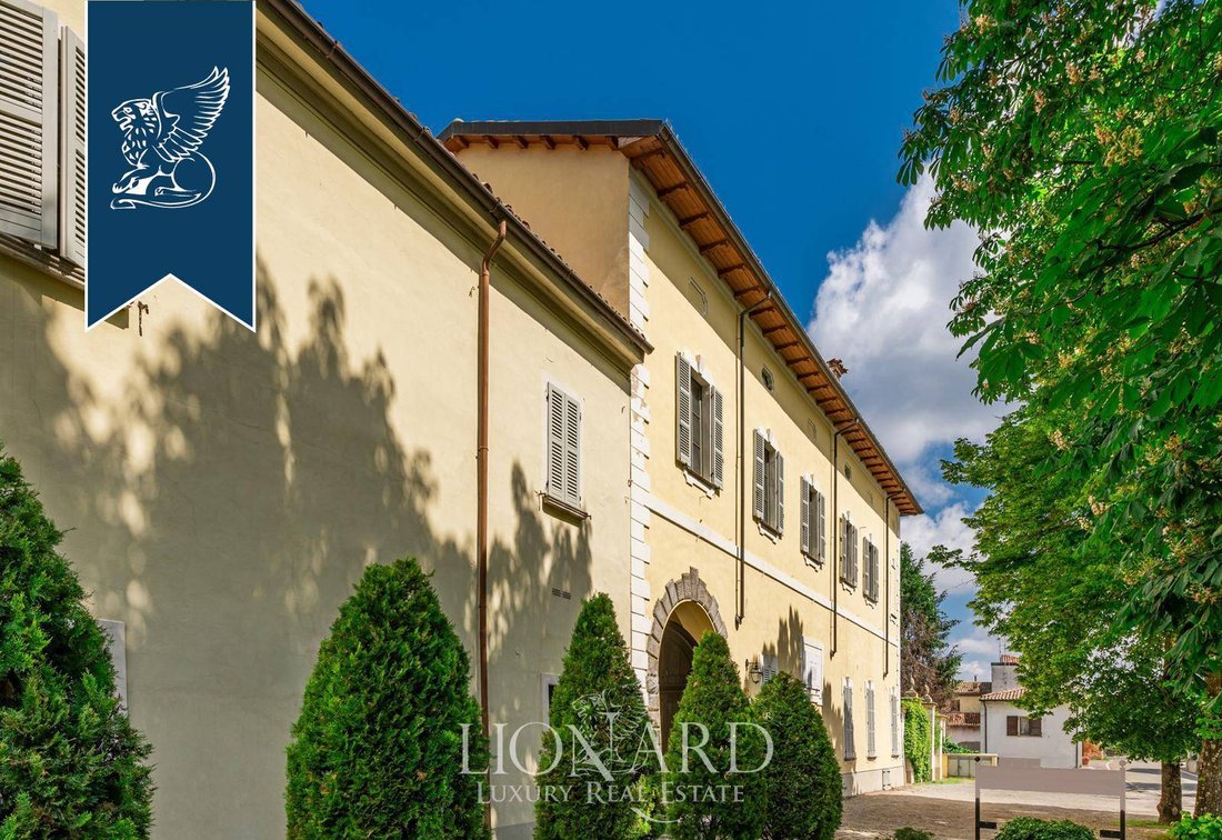 Stunning Historical Villa In The Oltrepò Pavese In Bellaria, Lombardy ...