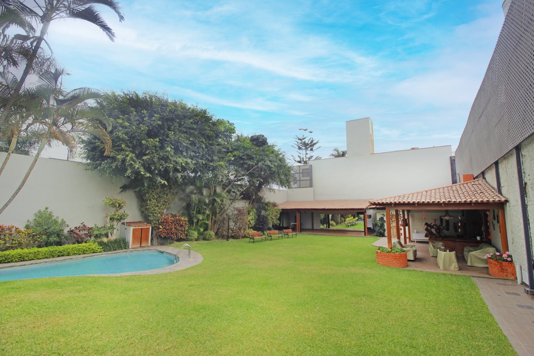 Nice House With In Santiago De Surco, Metropolitan Municipality Of Lima ...