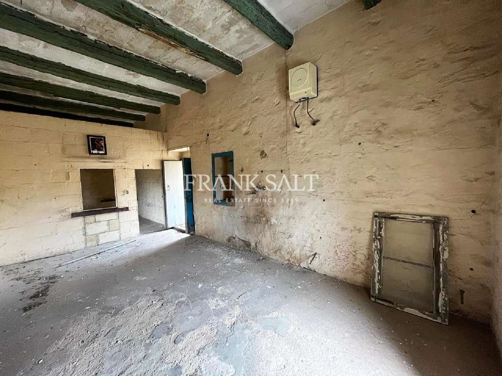 Maghtab, Unconverted Farmhouse In Naxxar, Malta For Sale (13194267)