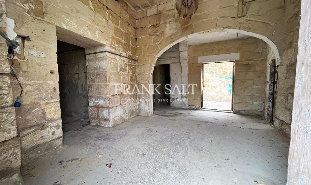 Maghtab, Unconverted Farmhouse In Naxxar, Malta For Sale (13194267)
