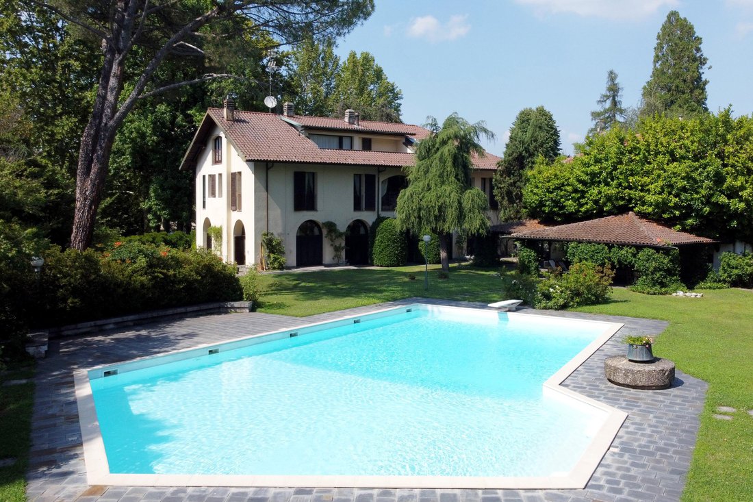 Villa For Sale In Castelletto In Castelletto Sopra Ticino, Piedmont ...