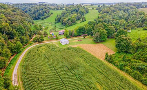 Luxury farm ranches for sale in Glasgow, Kentucky | JamesEdition