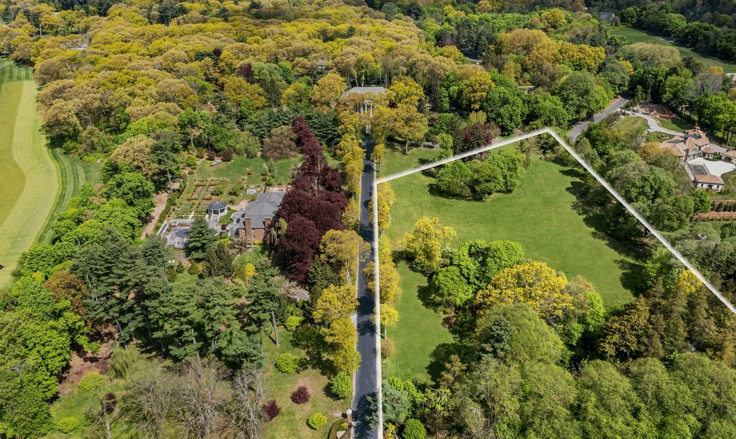 Incredible Land Opportunity On 4 Acres In East Norwich, New York ...