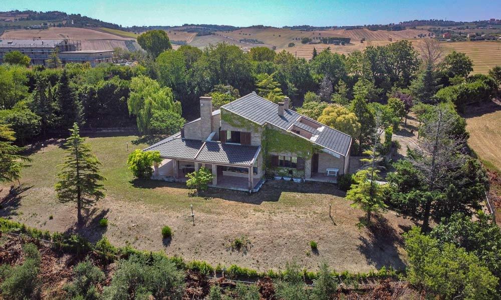 Elegant Villa With Seaside View In The Enchanting In Fermo, Marche ...