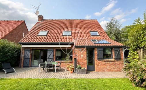 Luxury homes for sale in Bondues, Hauts-de-France, France | JamesEdition