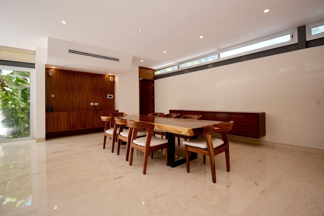 Lake House In Playa Del Carmen, Quintana Roo, Mexico For Sale (13227745)