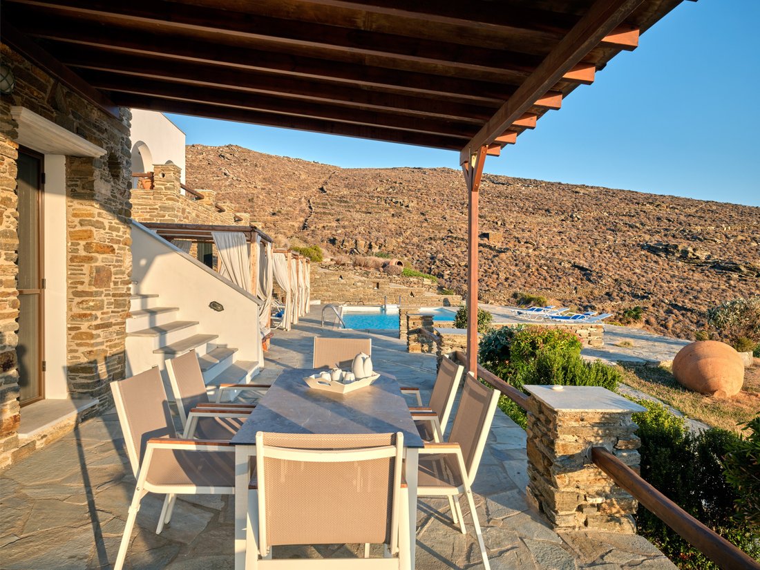 Everglow In Ormos Isternion, Greece For Sale (13131874)