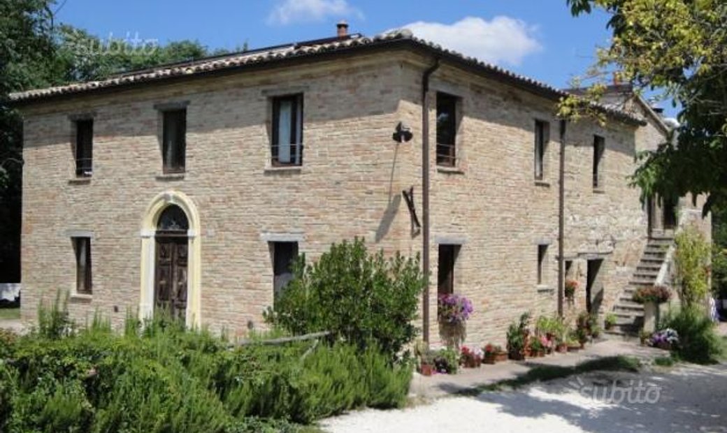 6 Bedroom Renovated Casale Farmignano, Currently In Fermignano, Marche ...