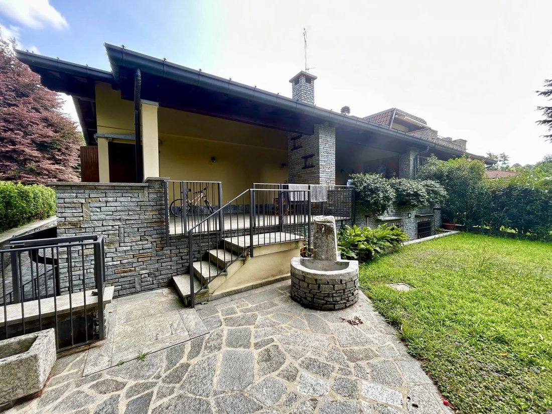 Carimate House In Cascina Valle Stazione Di Carimate, Lombardy, Italy ...