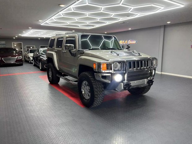 Gold Hummer H3 for sale | JamesEdition