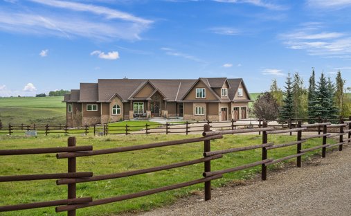 Luxury homes for sale in Carstairs, Alberta, Canada | JamesEdition