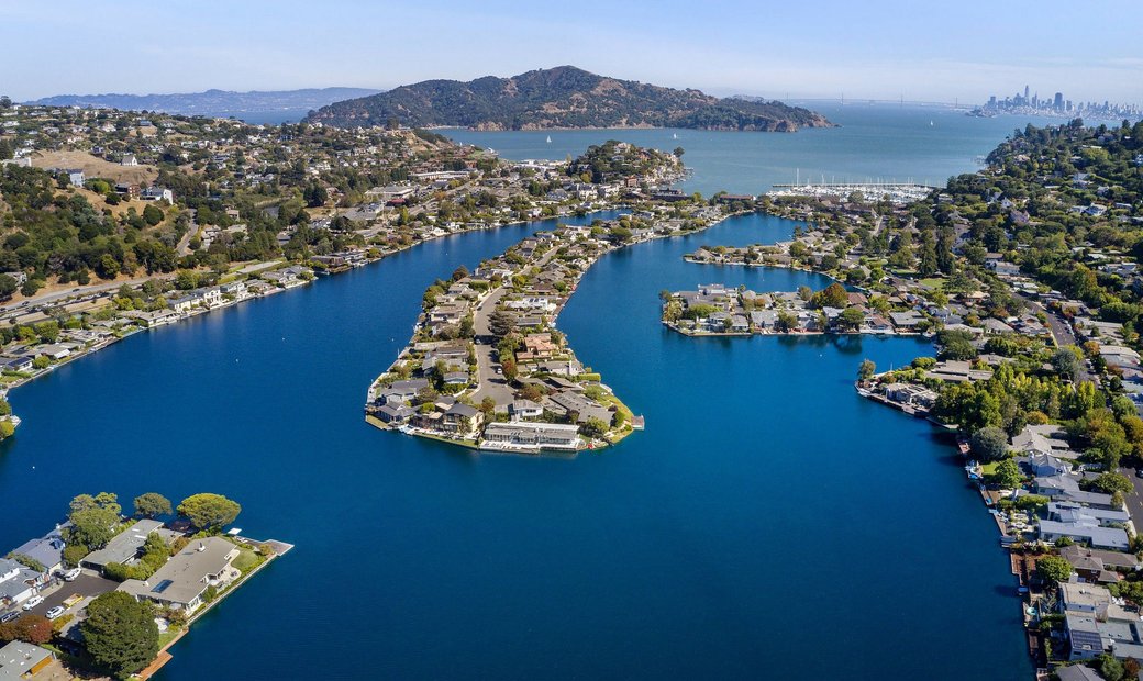 Luxury Living On The Belvedere Lagoon In Tiburon, California, United ...