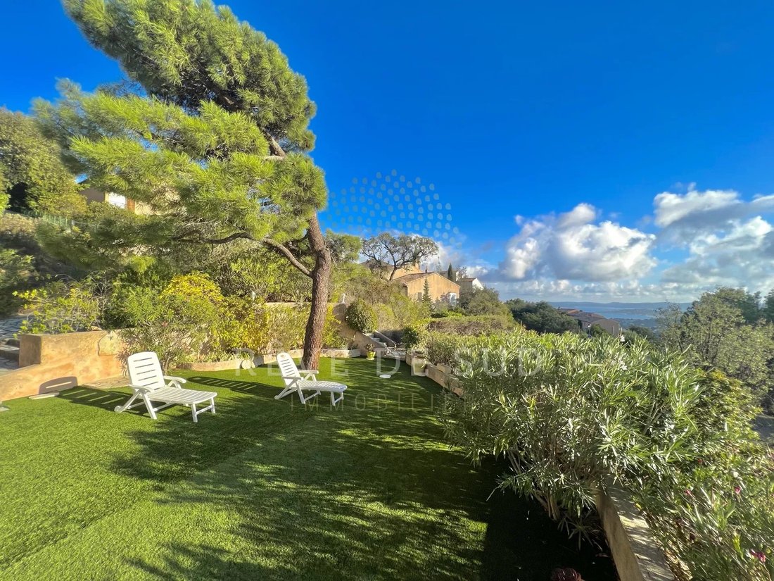 Sea View Villa In In Roquebrune Sur Argens, Provence Alpes Côte D'azur ...