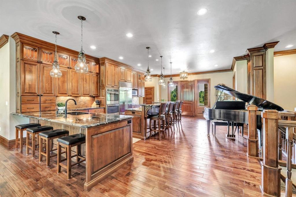 3 Bedrooms Single Family Detached In Little Suamico, Wisconsin, United ...