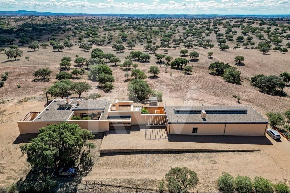 Signature Modern House On An Estate In The In Salvada, Beja District ...