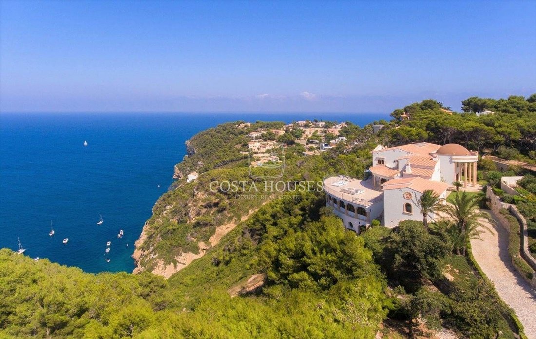 ⚜ Imposing Luxury Villa In Front In Xabia / Javea, Valencian Community ...