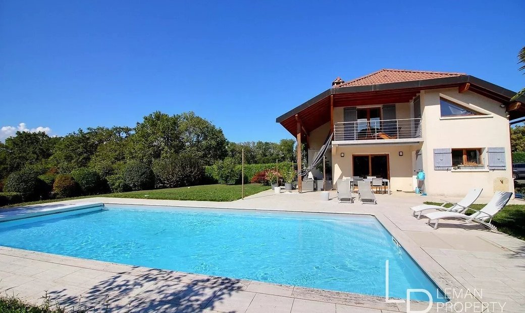 Messery House In Messery, Auvergne Rhône Alpes, France For Sale (13296552)