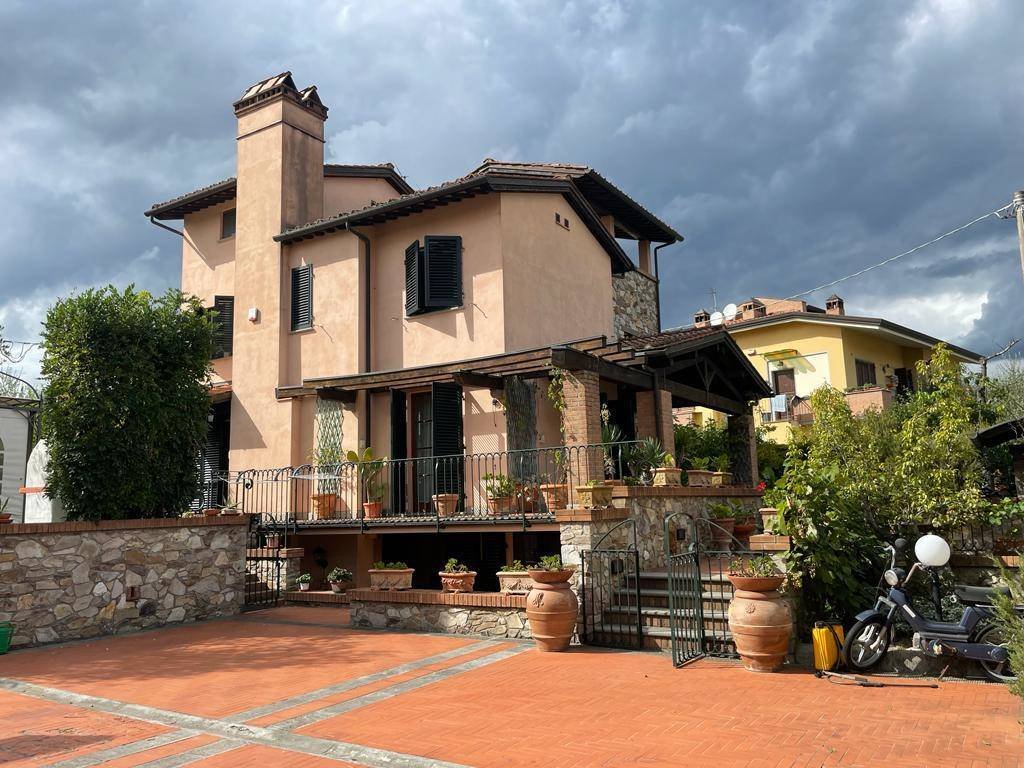 Villa Buggiano In Tuscany, Italy For Sale (13295829)