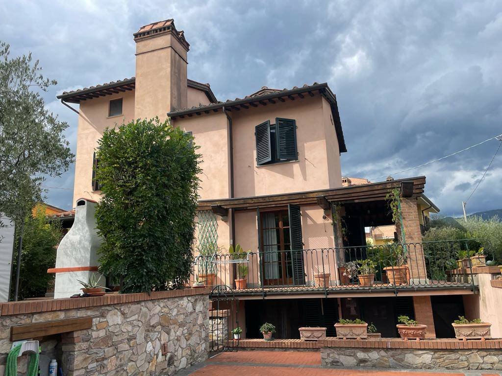 Villa Buggiano In Tuscany, Italy For Sale (13295829)