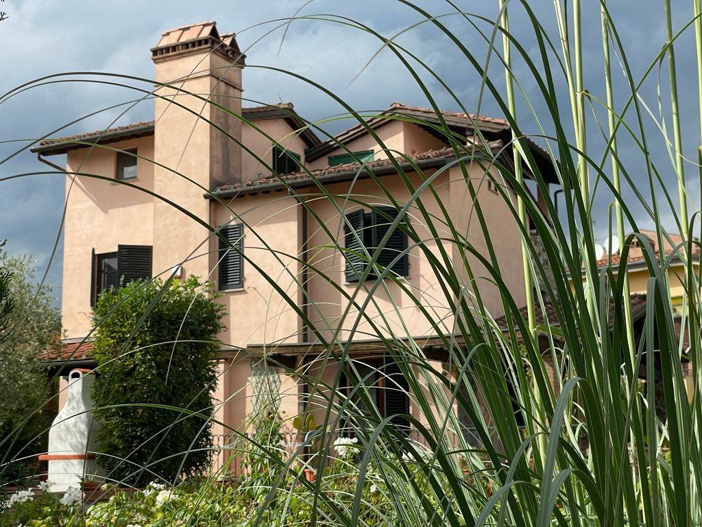 Villa Buggiano In Tuscany, Italy For Sale (13295829)