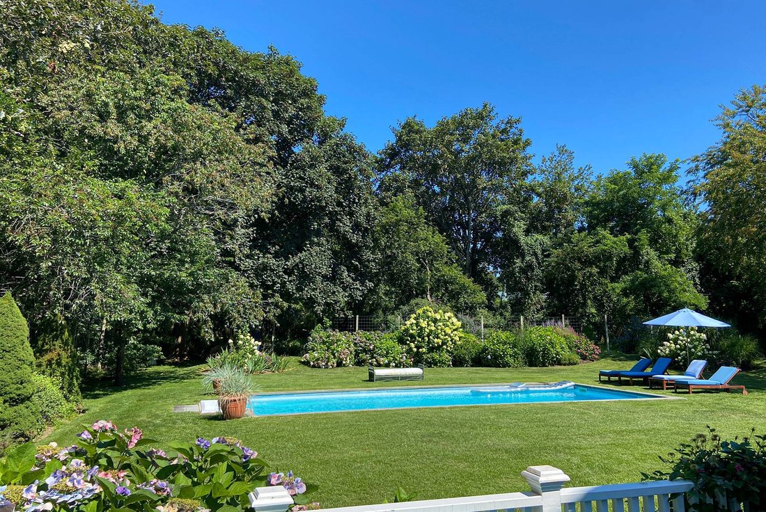 Charming Hamptons Classic House In Bridgehampton, New York, United ...