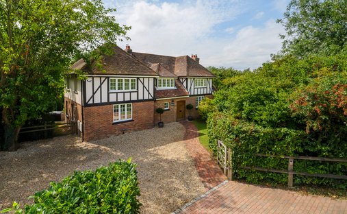 Luxury homes for sale in Kent, England, United Kingdom | JamesEdition