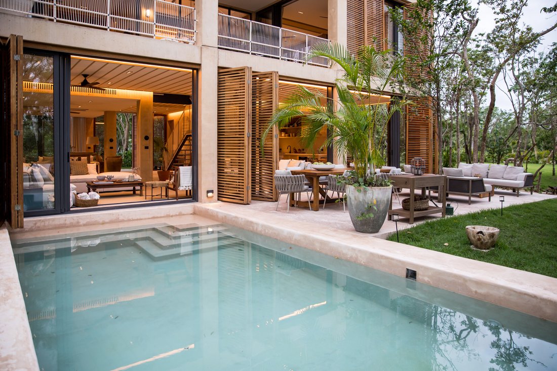 House With Golf Course And Beach In Playa Del Carmen, Quintana Roo ...