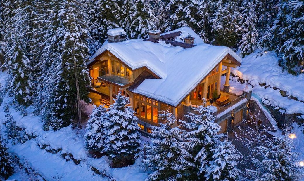 Ski In/Ski Out West Coast Mountain Chalet In Whistler, British Columbia ...