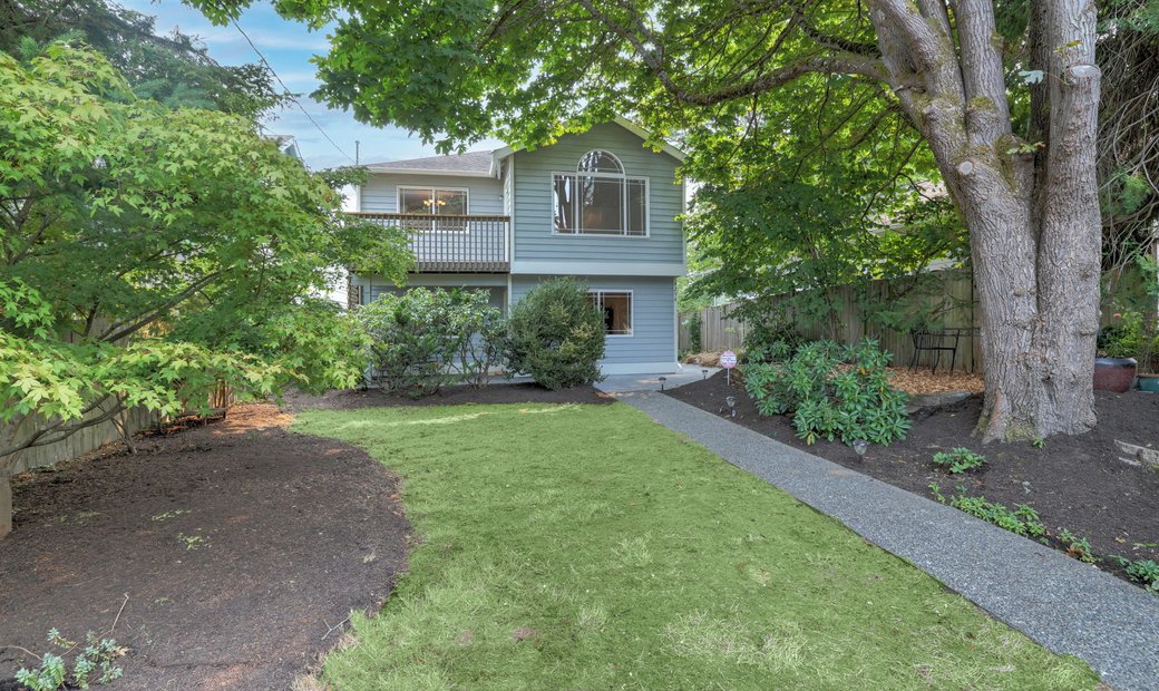 The Finest Urban Living In A Suburban In Seattle, Washington, United ...