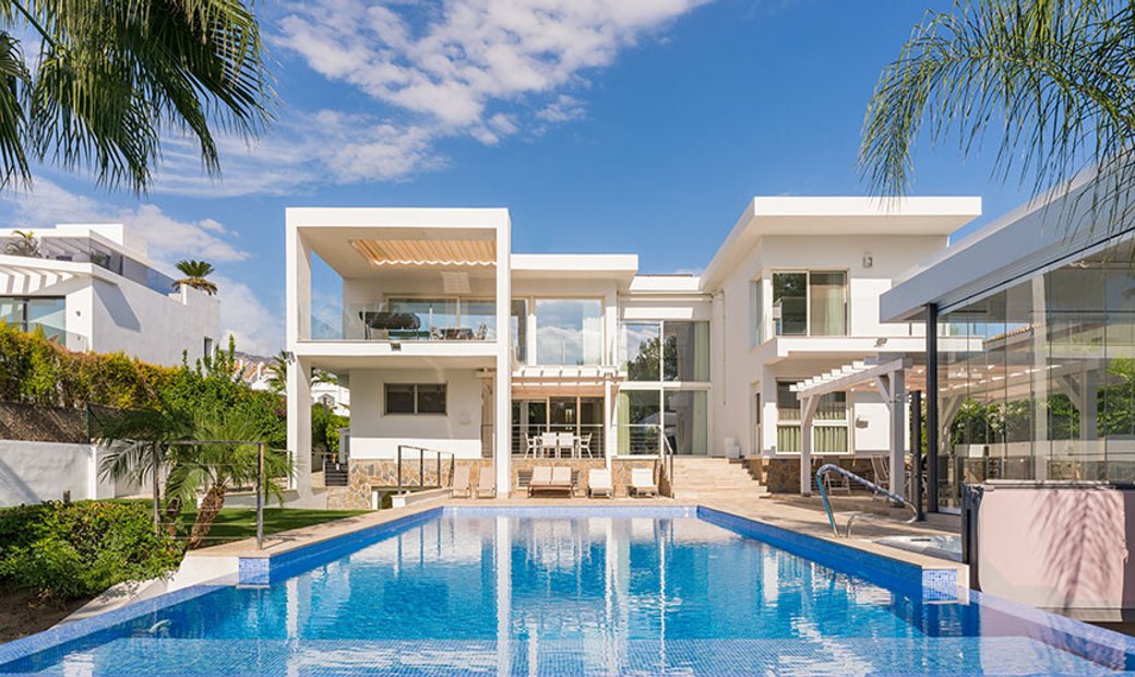 A Newly Refurbished Modern Seven Bedroom Villa In In Marbella ...