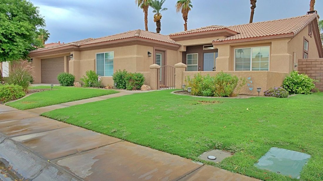 4 Bedrooms Single Family Detached In Indio, California, United States ...