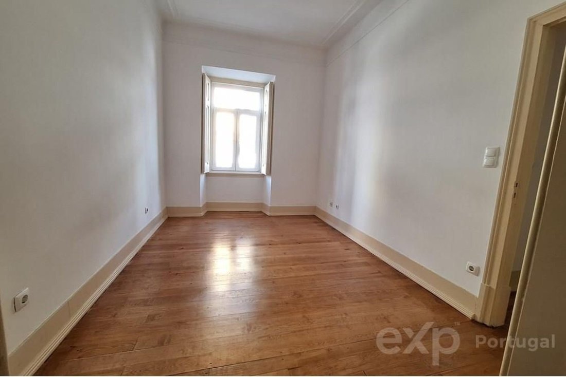 Algés Linda A Velha Cruz Quebrada Dafundo In Algés, Lisbon, Portugal ...