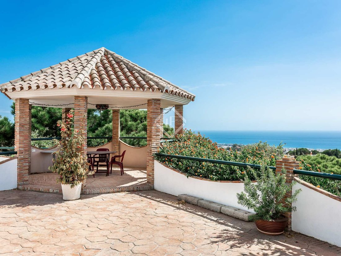 Estepona House / Villa In Estepona, Andalusia, Spain For Sale (13107319)