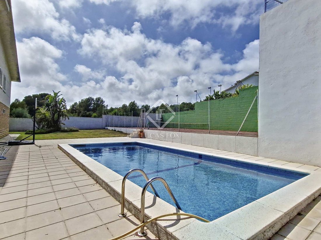 Cunit House / Villa In Costa Cunit, Catalonia, Spain For Sale (12951418)
