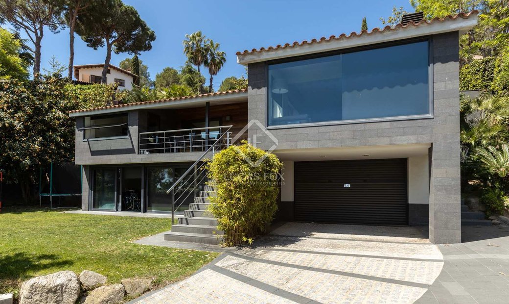 Premia De Dalt House / Villa In Premià De Dalt, Catalonia, Spain For ...