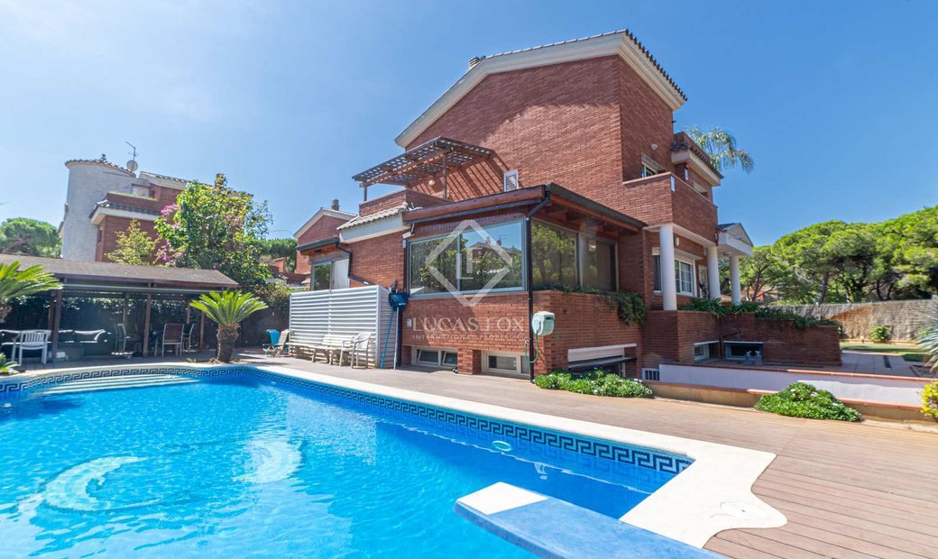 Gava Mar House / Villa In Barcelona, Spain For Sale (10699736)