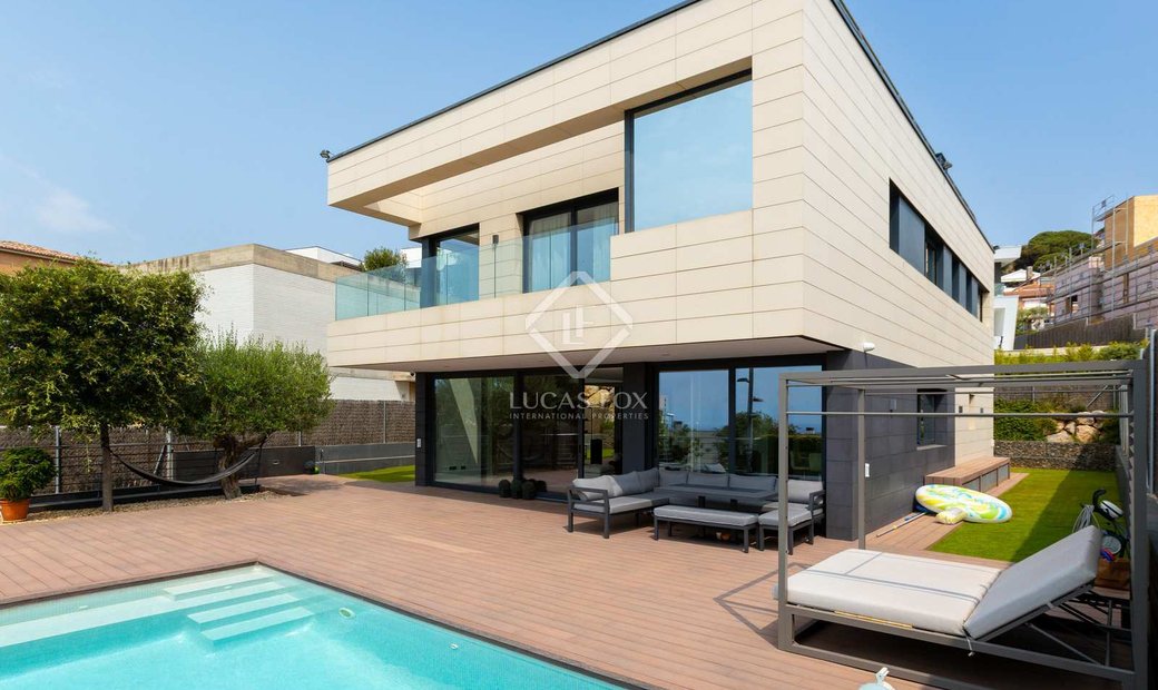 Teia House / Villa In Teia, Catalonia, Spain For Sale (13030458)