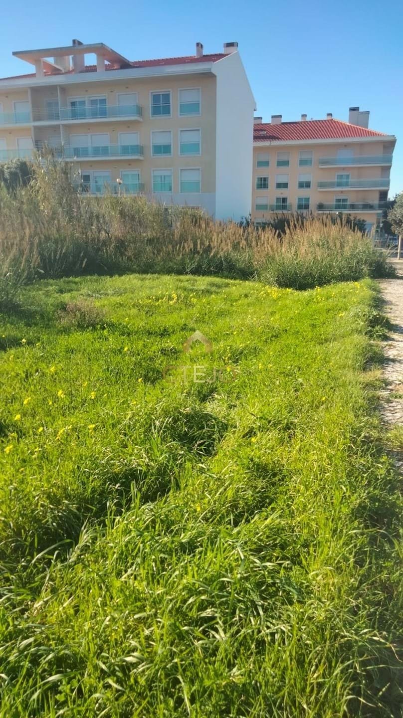 Bom Gosto 2 Quarto Moradia Em Monte Da Quinta In Silveira, Lisbon ...