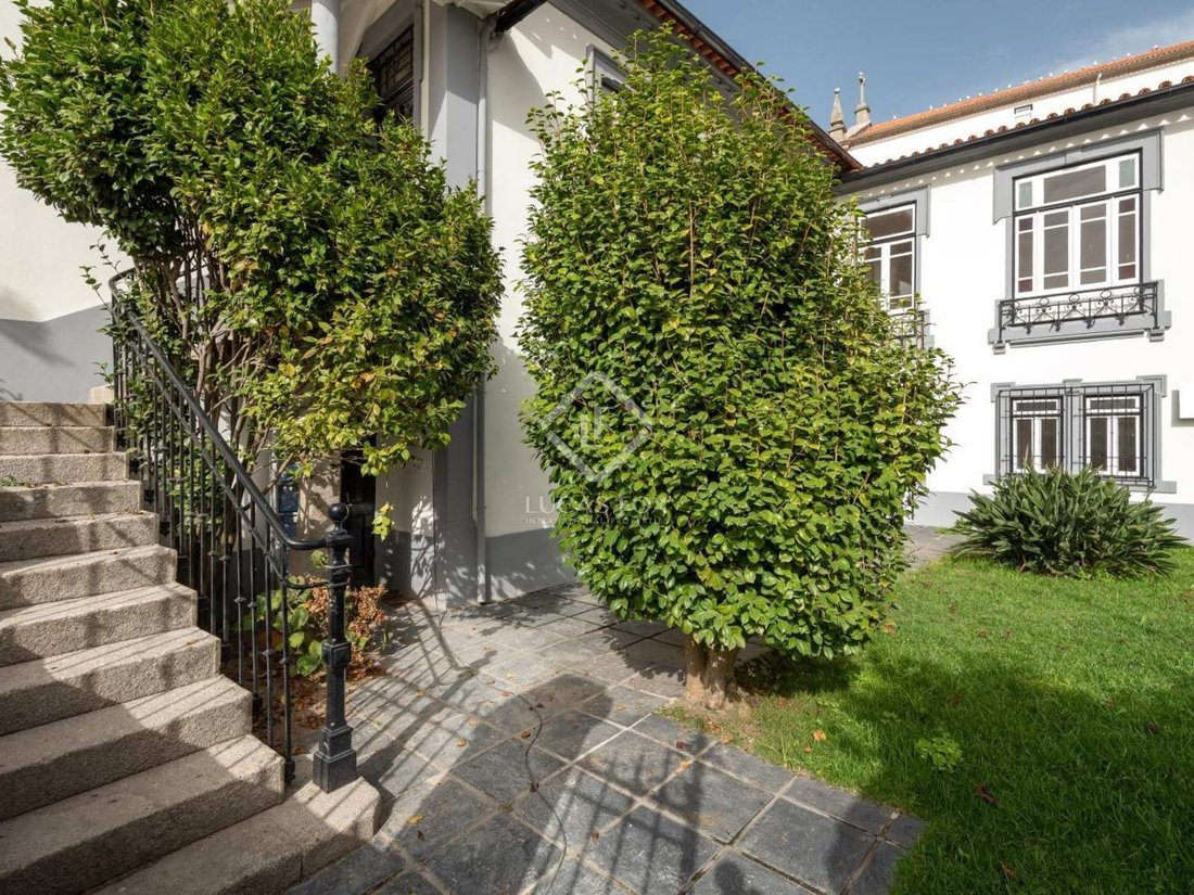 Porto House / Villa In Porto, Porto District, Portugal For Sale (12945742)