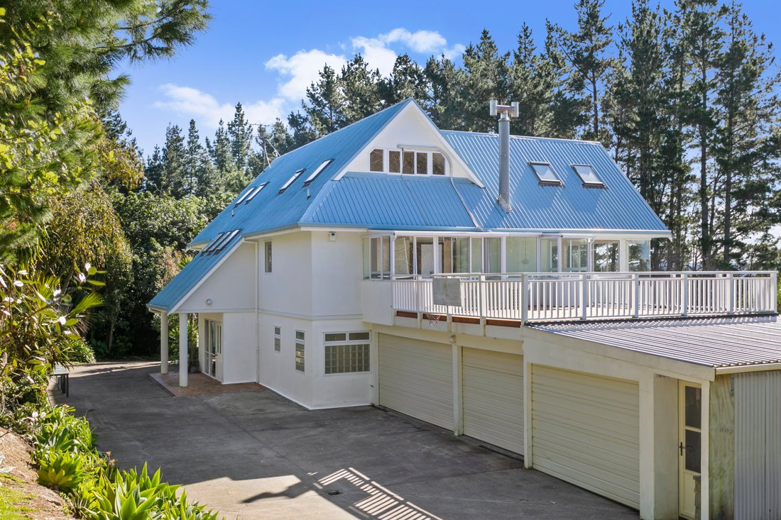 Magnificent Six Bedroom Home In Puhoi, Auckland, New Zealand For Sale ...