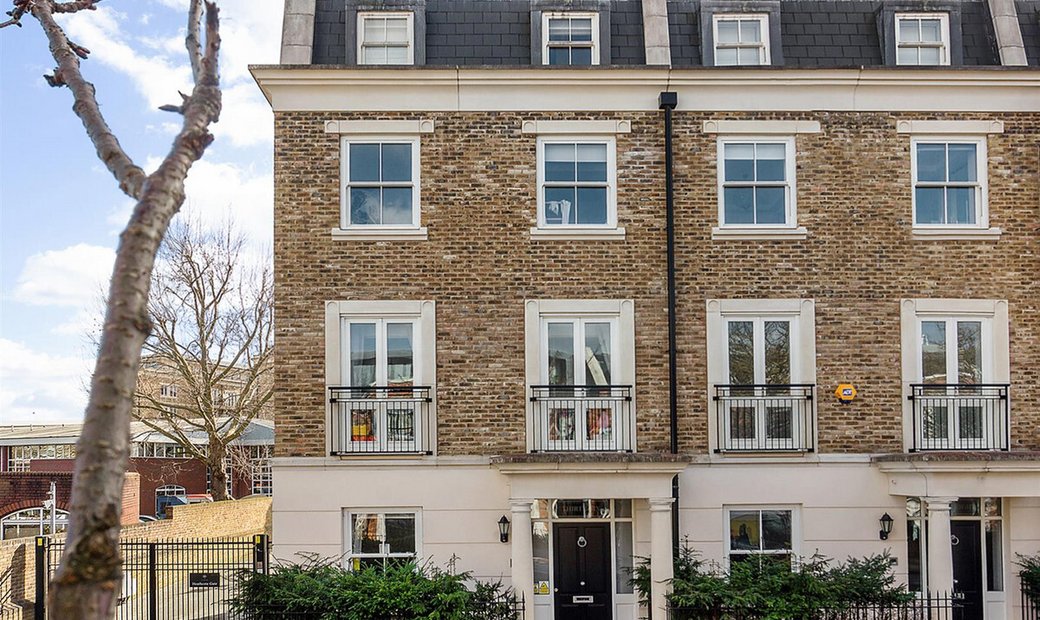 5 Bedroom End Of Terrace House For Sale In In London, England, United ...