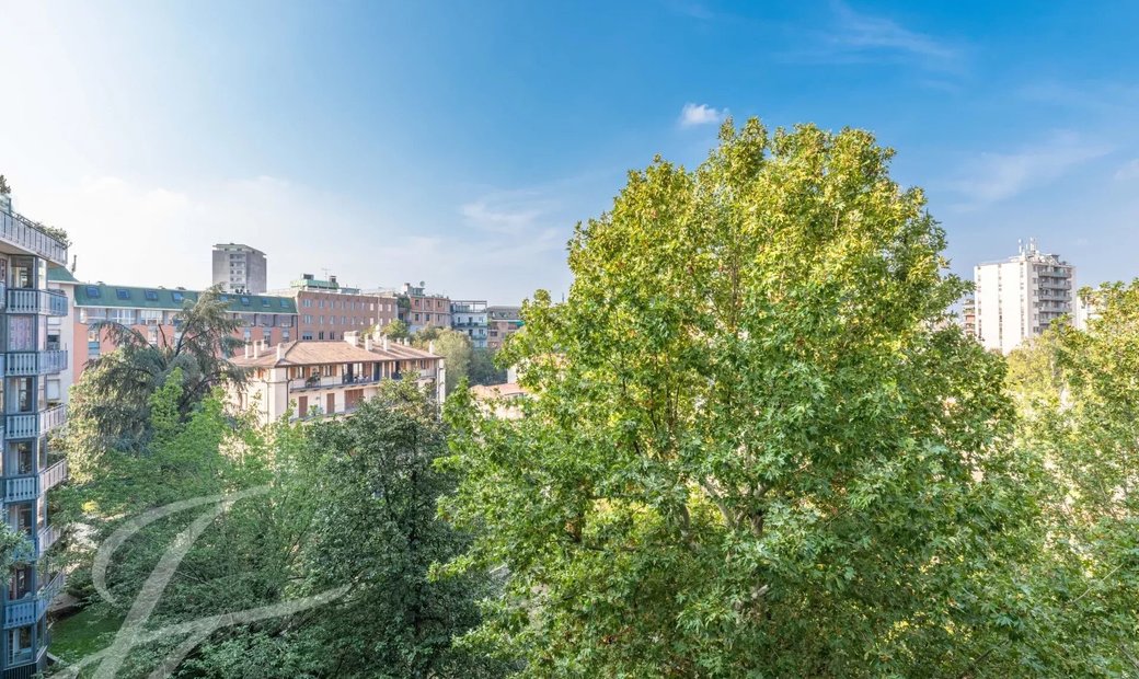 Charming Property In Milan, Lombardy, Italy For Rent (12226558)