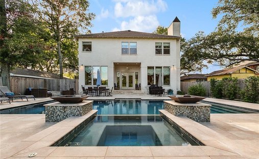 Luxury homes for sale in River Ridge, Louisiana | JamesEdition