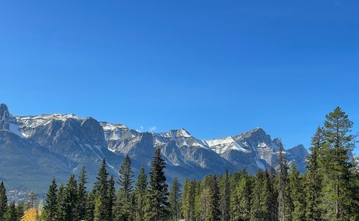 Luxury land for sale in Alberta, Canada | JamesEdition