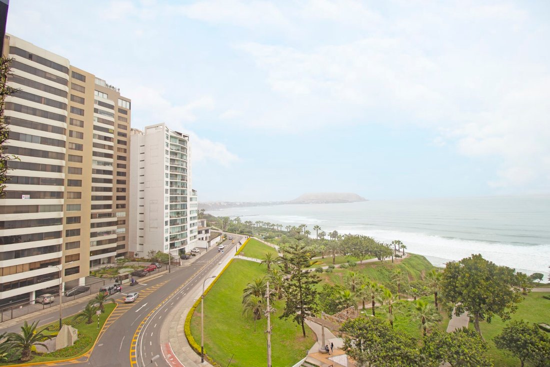 Premiere Flat With One In Miraflores, Metropolitan Municipality Of Lima ...